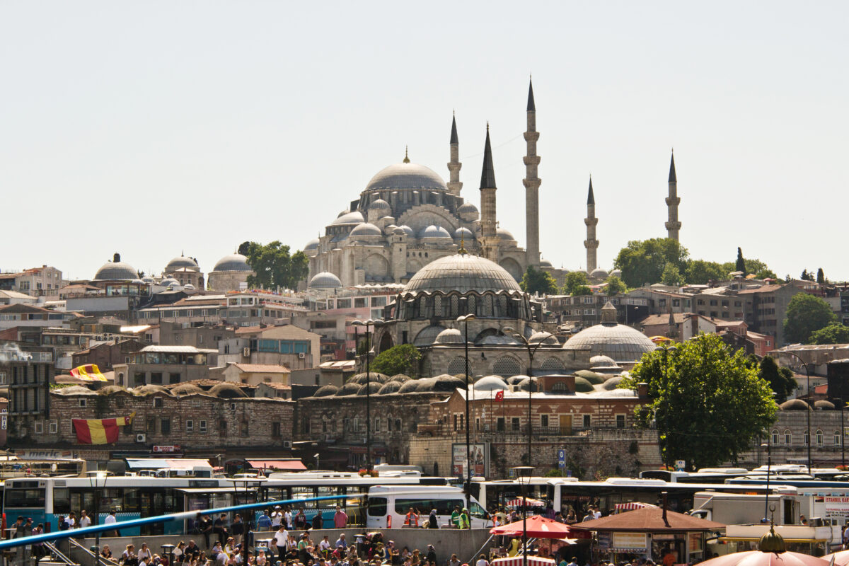 Istanbul [dove la vita è un Grand Bazaar] - L'Appetito Vien Leggendo